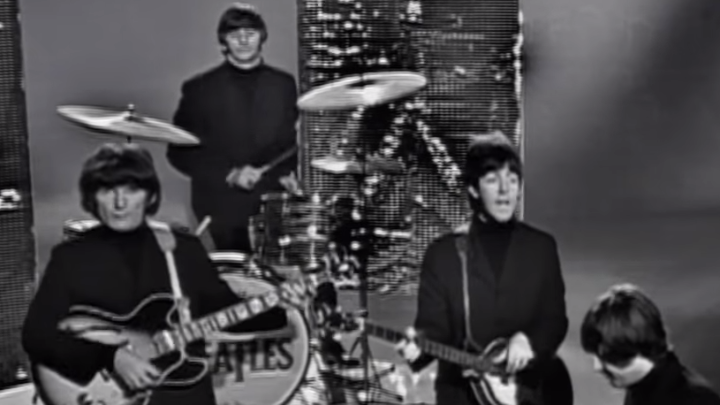 "NAJVEĆI BAKSUZ U ISTORIJI POP MUZIKE" 57 godina od prvog singla Bitlsa ...