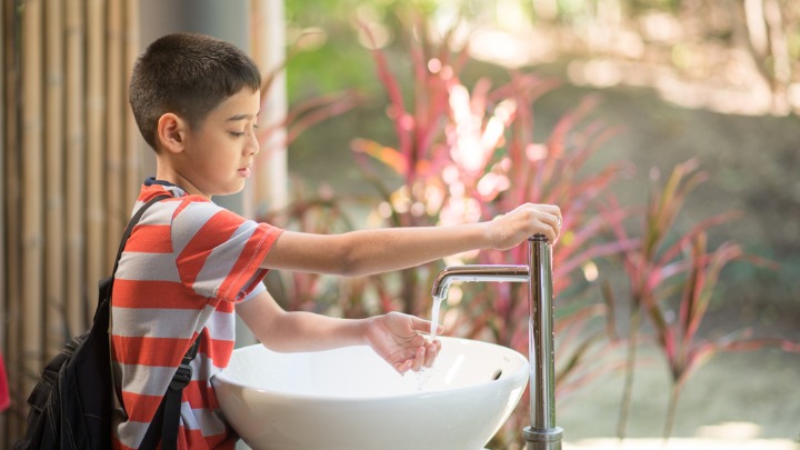 Učiteljica zna kako NATERATI decu da peru ruke | Slobodno vreme | Direktno