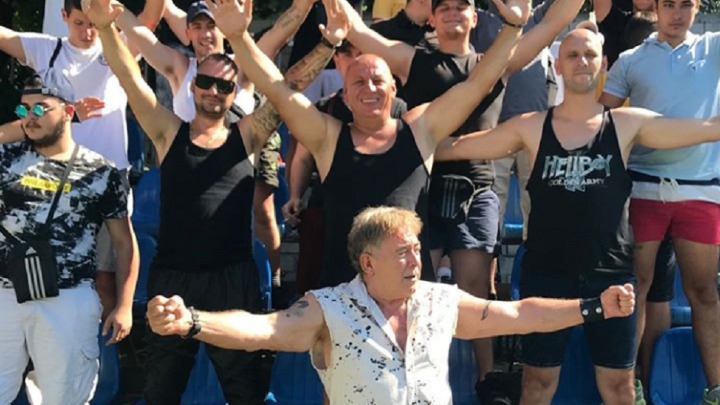 Da se zna ko je pravi VOĐA navijača! | Poznati | Direktno