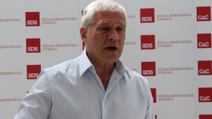 Borisu Tadiću pukla vena u bolnici | Politika | Direktno