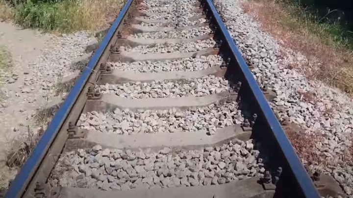 Dve cisterne sa dizelom iskliznule iz šina | Srbija | Direktno